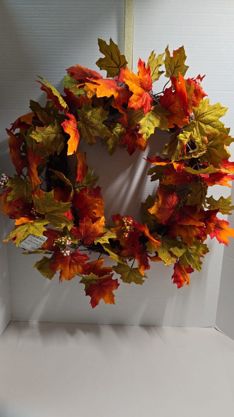 12 Creative Ideas To Repurpose Fallen Autumn Leaves