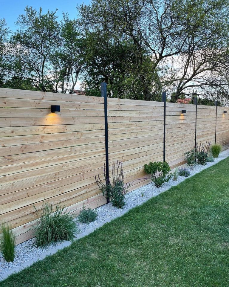 16 Brilliant Fence Edging Ideas to Upgrade Your Yard